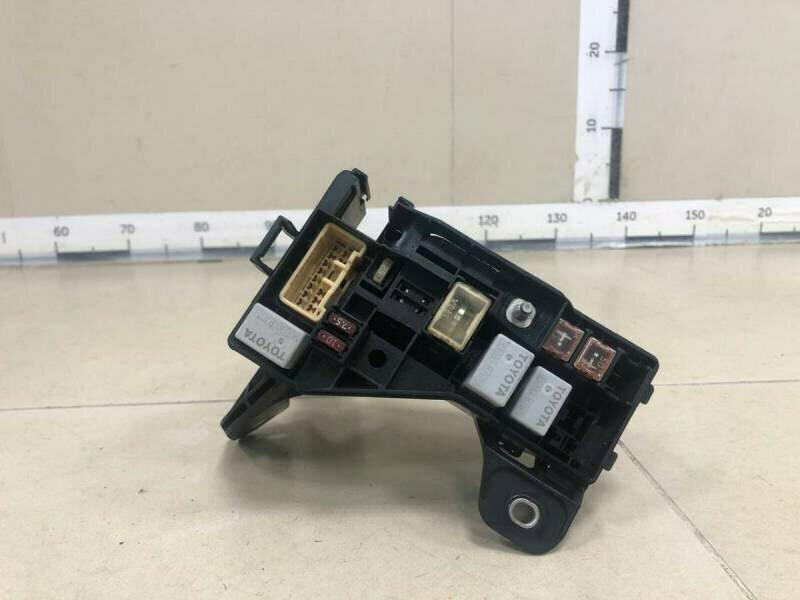Блок предохранителей Toyota Avensis T250 2003-2009 кат.номер: 8274113020