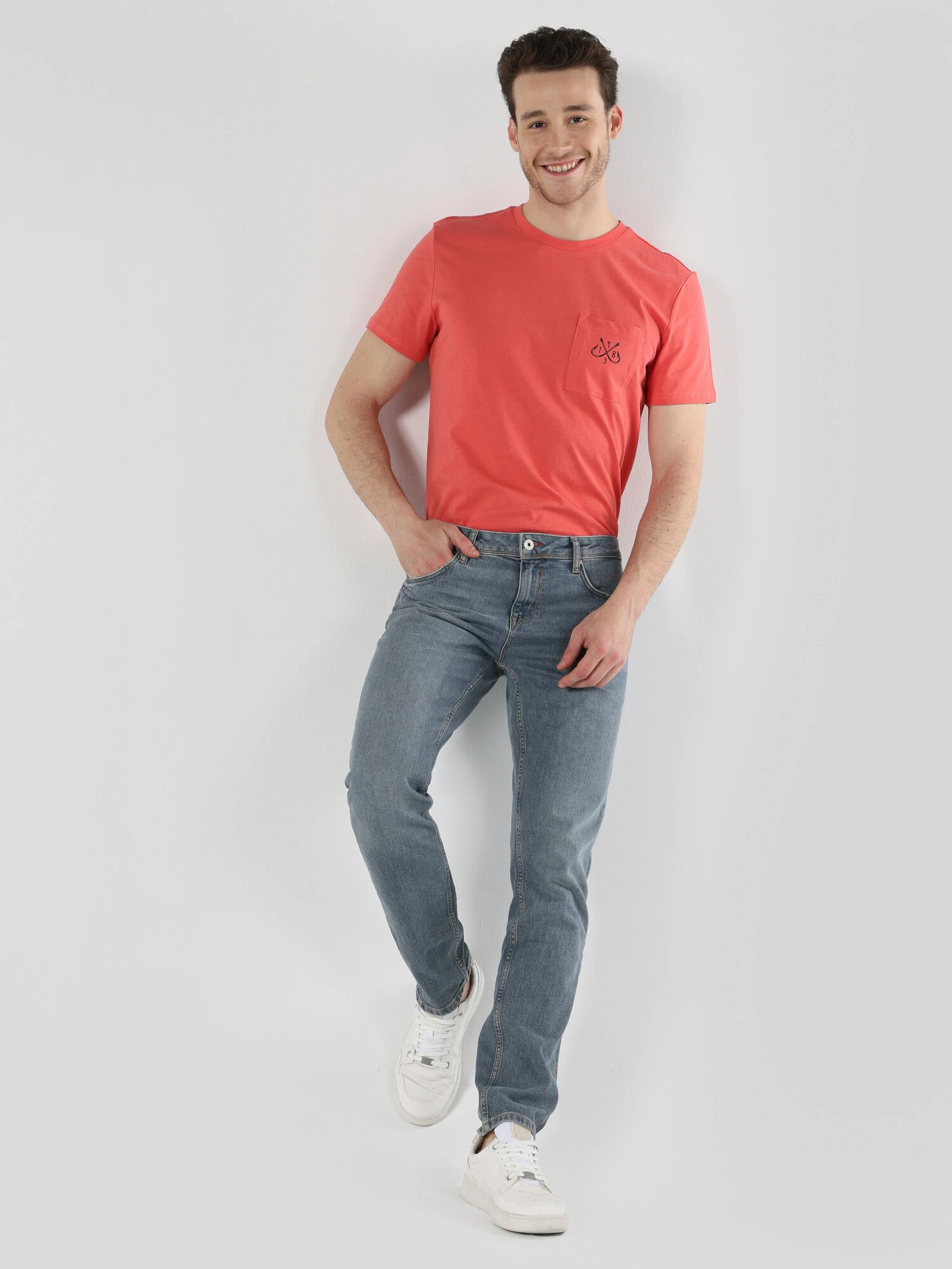 Джинсы 044 KARL Straight Fit 