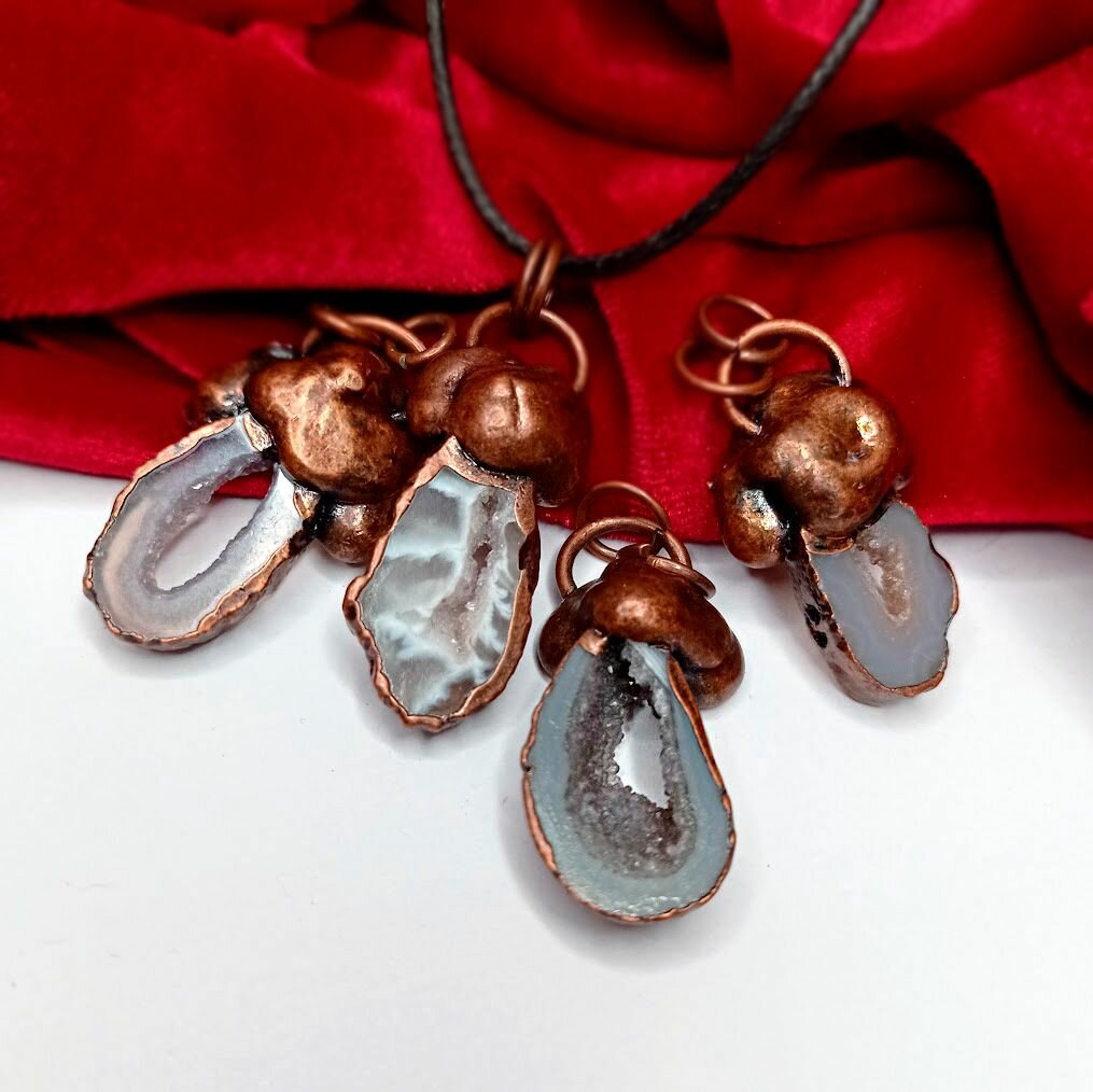 Кулон - амулет с Серым Агатом / натуральный камень, гальваника, талисман, оберег 1 шт.