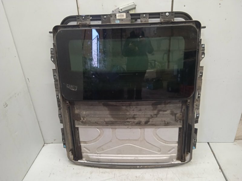 Б/У в сборе, седан, БМВ 5 E60 Люк BMW 5-Series 2003, 2004, 2005, 2006, 2007, 2008, 2009 E60 75842 BMW арт. 54137033544