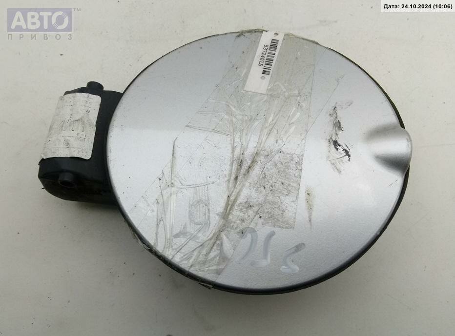 Лючок бака Volkswagen Fox