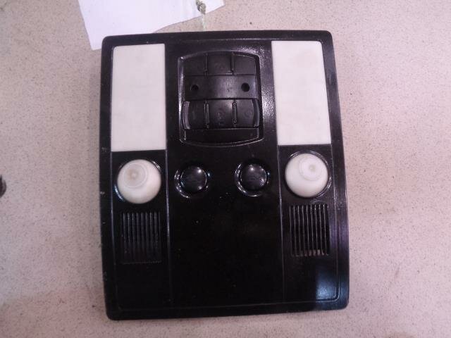 Плафон салонный задний от Audi A8 D3 2002-2010