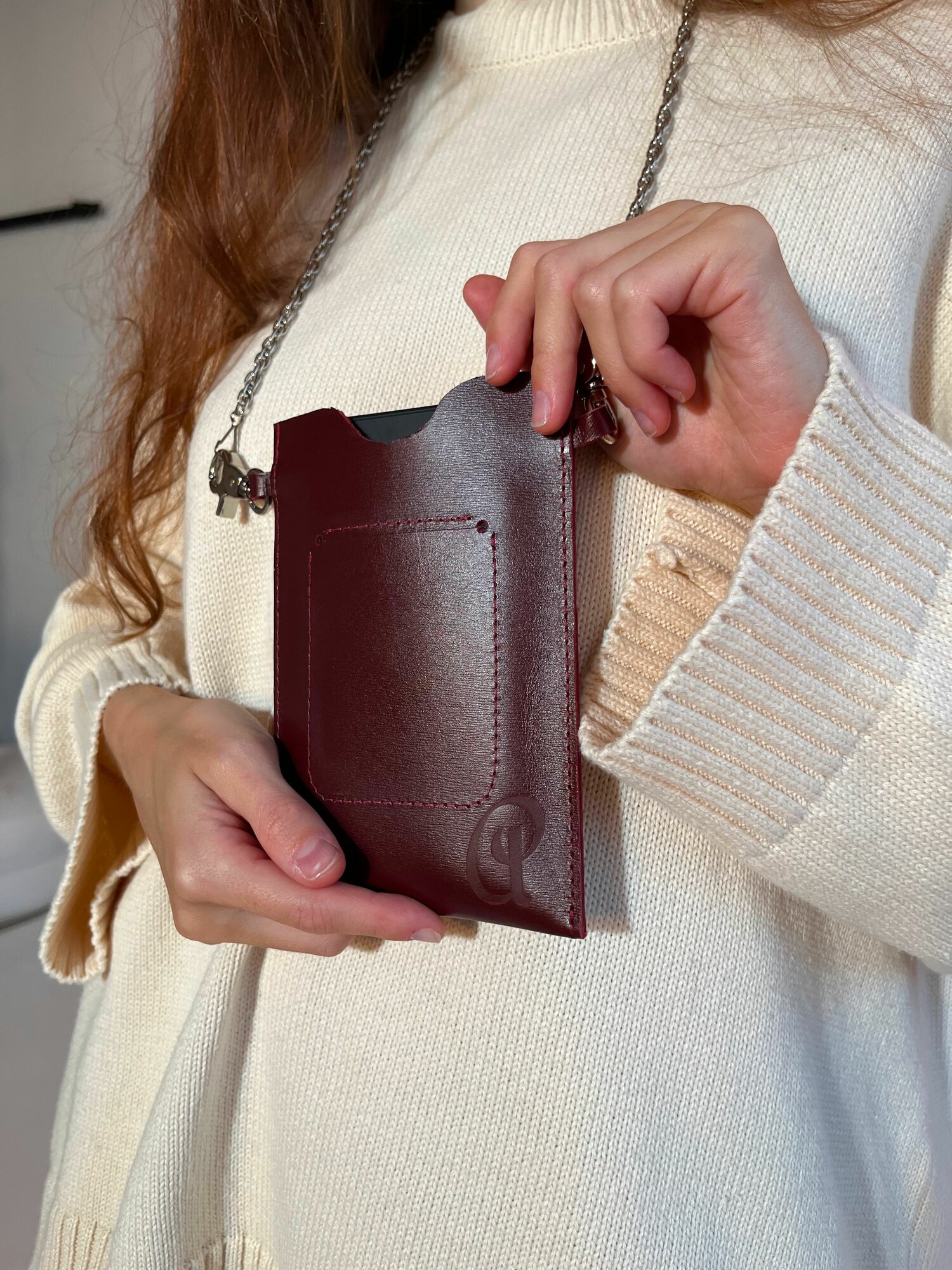 Сумочка для телефона на шею с картхолдером Colorado вишневый