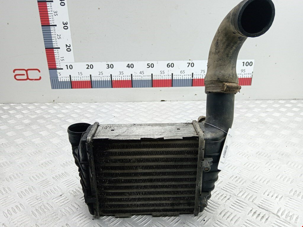 Интеркулер (радиатор интеркулера) Volkswagen Passat 5 GP 059145806 арт. 1855800