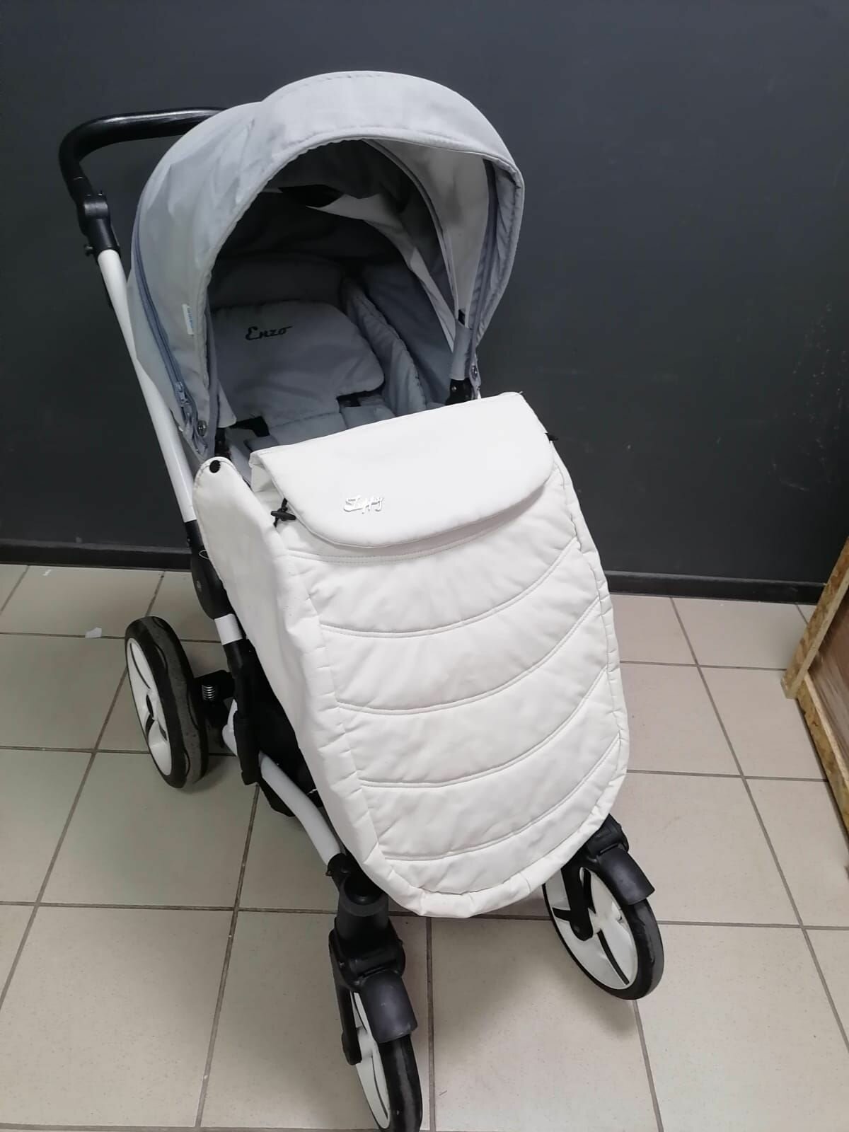 Накидка на ножки детской коляски Zippy белая