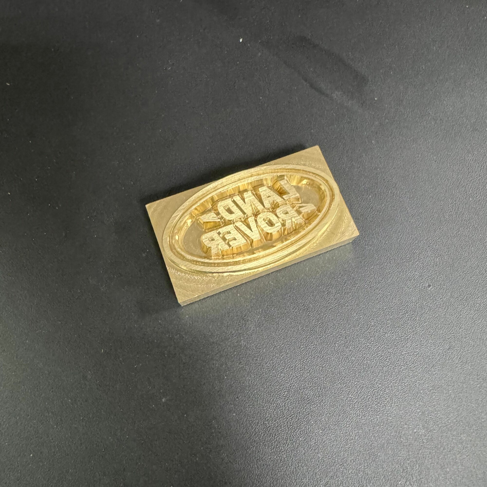 Клише для тиснения кожи, бумаги, фанеры. Логотип LAND ROVER. Латунь