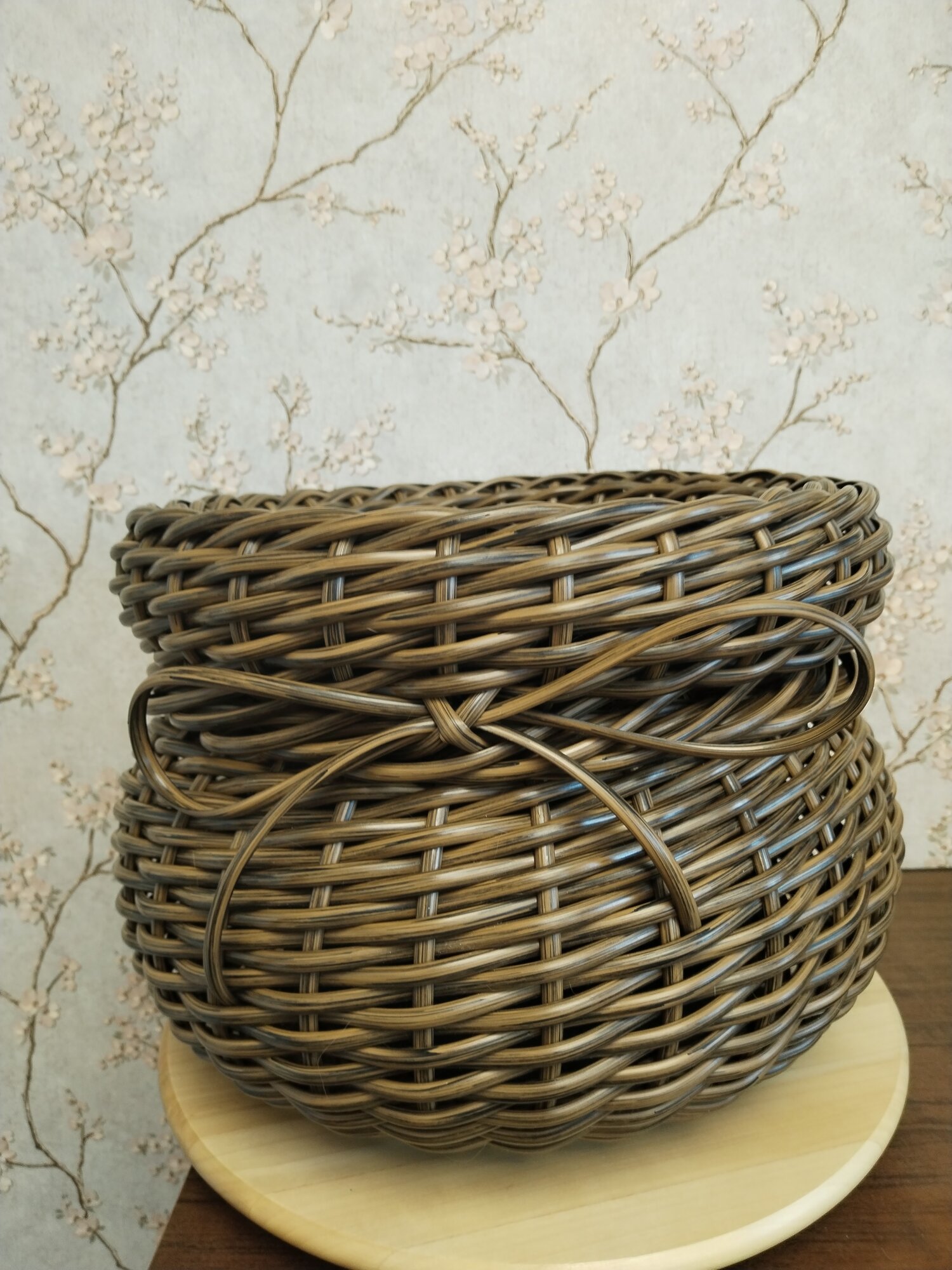 Кашпо из ротанга 12 литров цвет дуб тоскано, высота 26 см, ширина 36 см, на пол, на стол, на подоконник, в сад