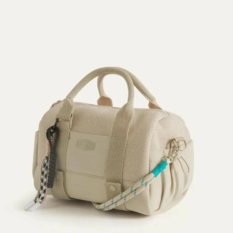 Белая спортивная сумка BAGSMART 5.5 л