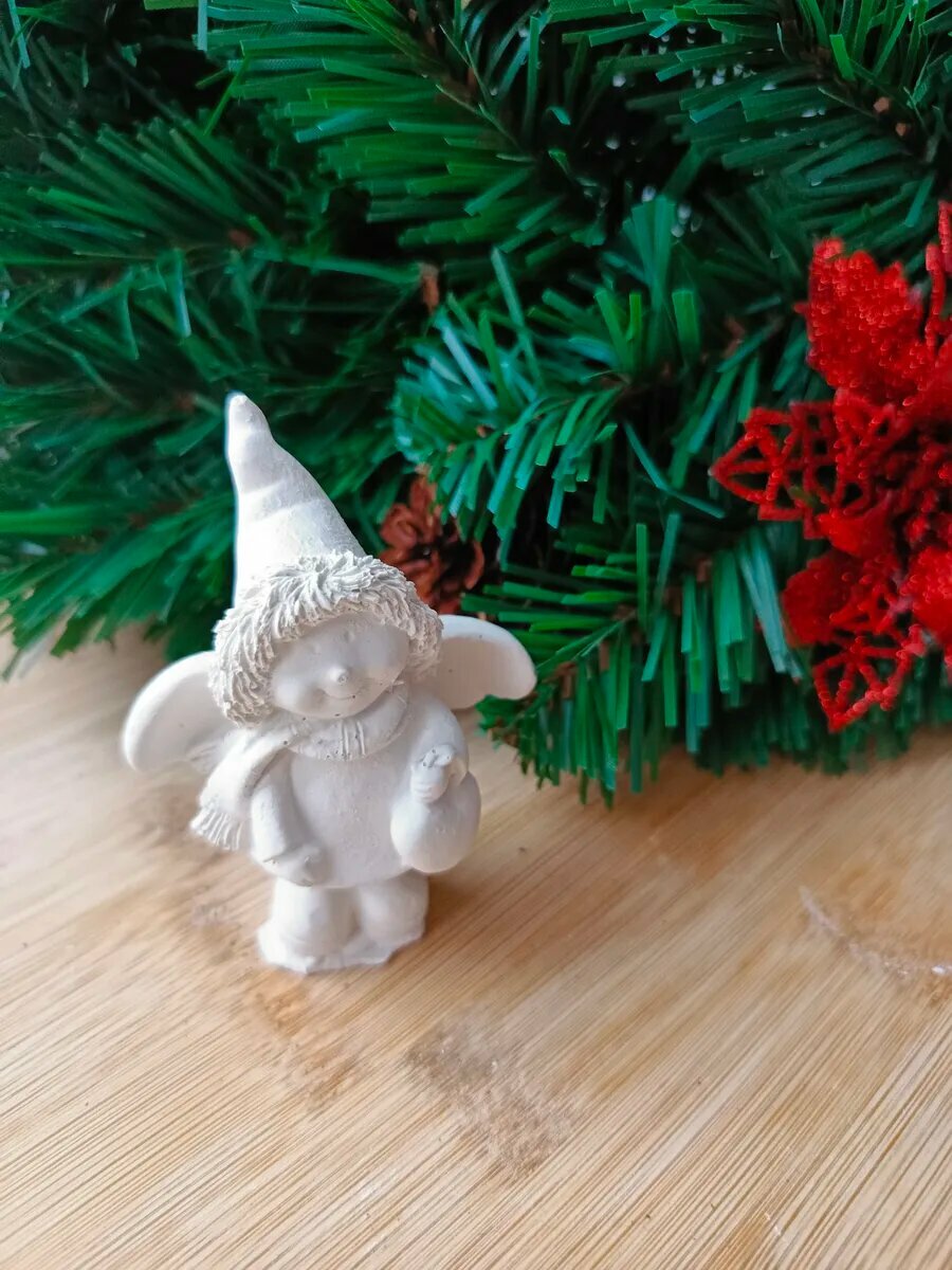 Статуэтка "Ангел Гномик с Сердцем и Крыльями"