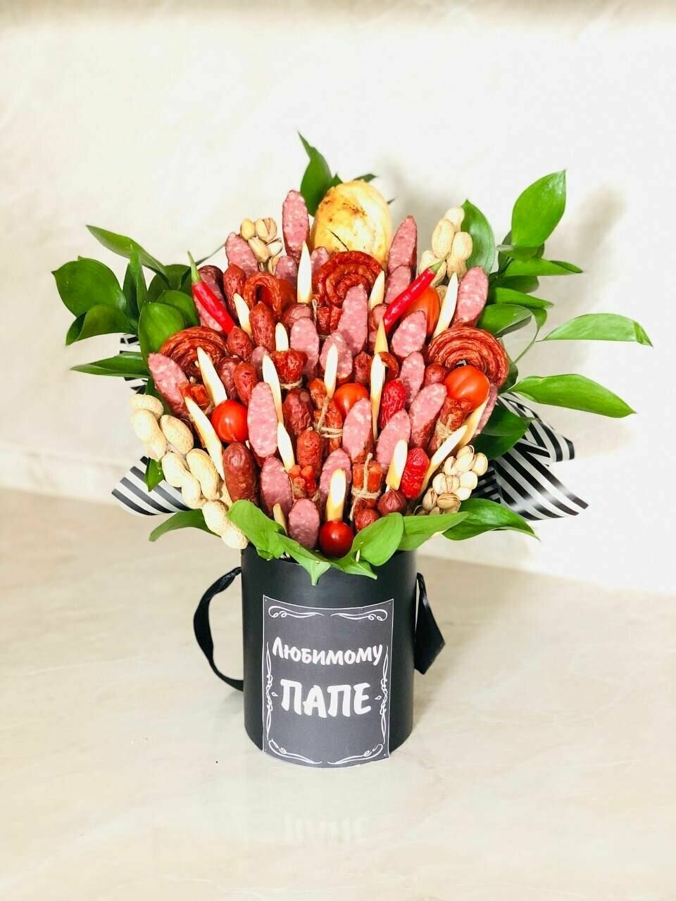 Снеки / Подарок мужчине / Букет из колбасы