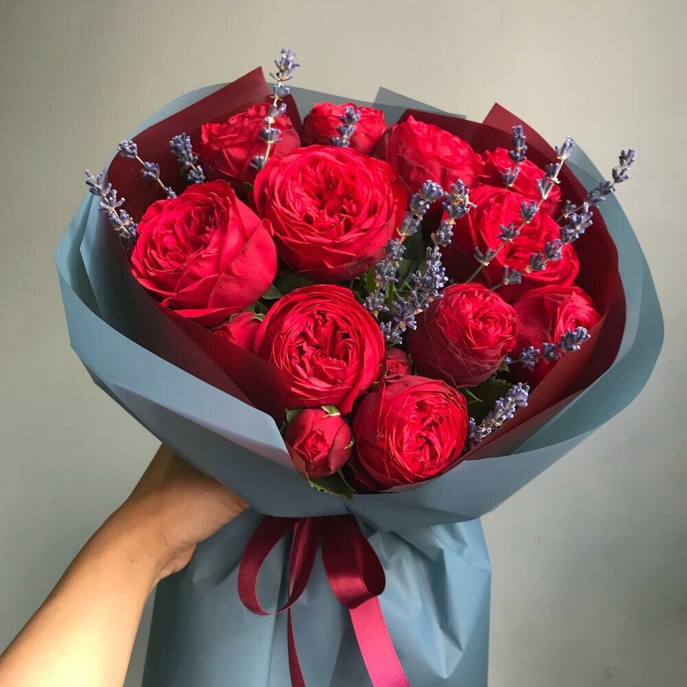Букет "Роза ред пиана" - 11 штук Пионовидная роза