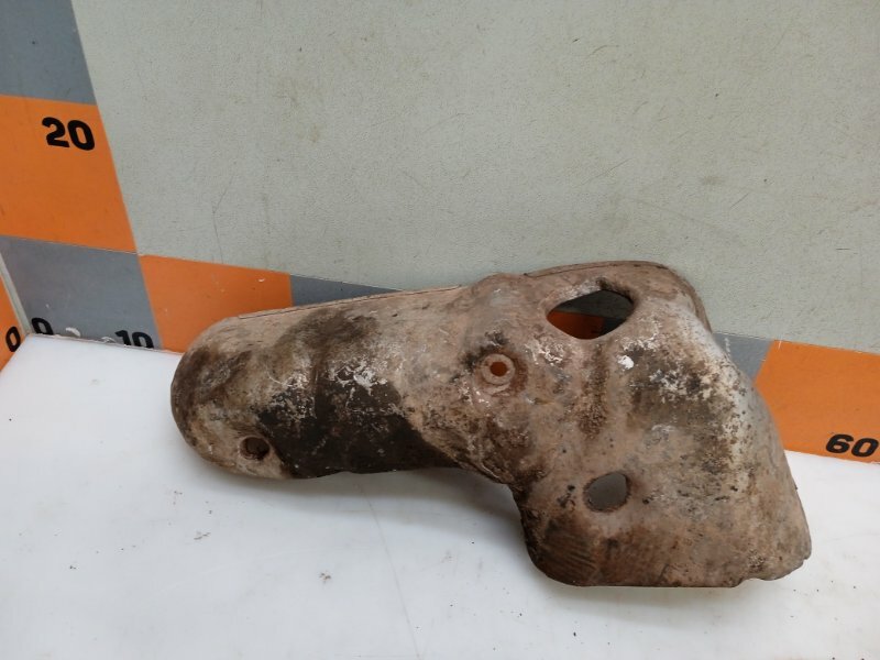 Б/У 3.0 6G72, Мицубиси Монтеро спорт Экран тепловой Mitsubishi Montero Sport 2001 K90 277799 MITSUBISHI арт. MR323256