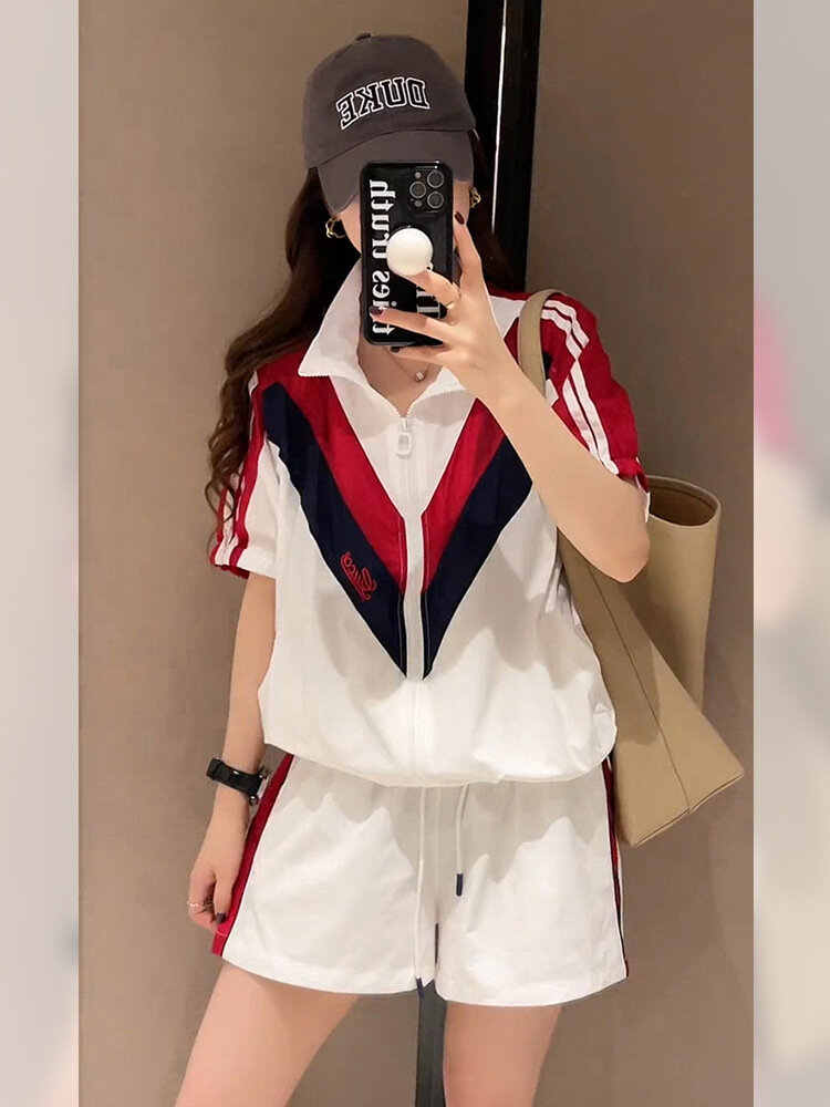 Комплект одежды