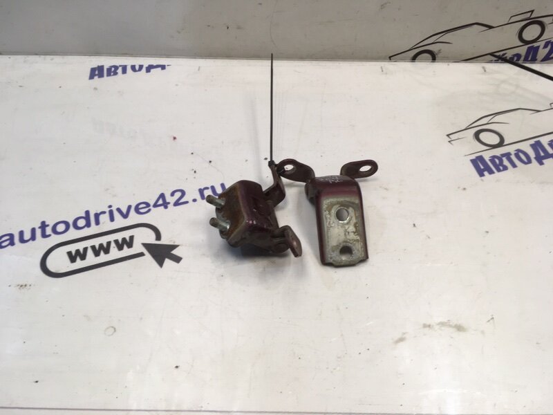 Б/У кронштейн двери Geely Emgrand EC7 2012 FE-1 JL4G18 Задн. Лев. nnКомментарий:nЦена за паруn. 26757 GEELY арт. 1062002798