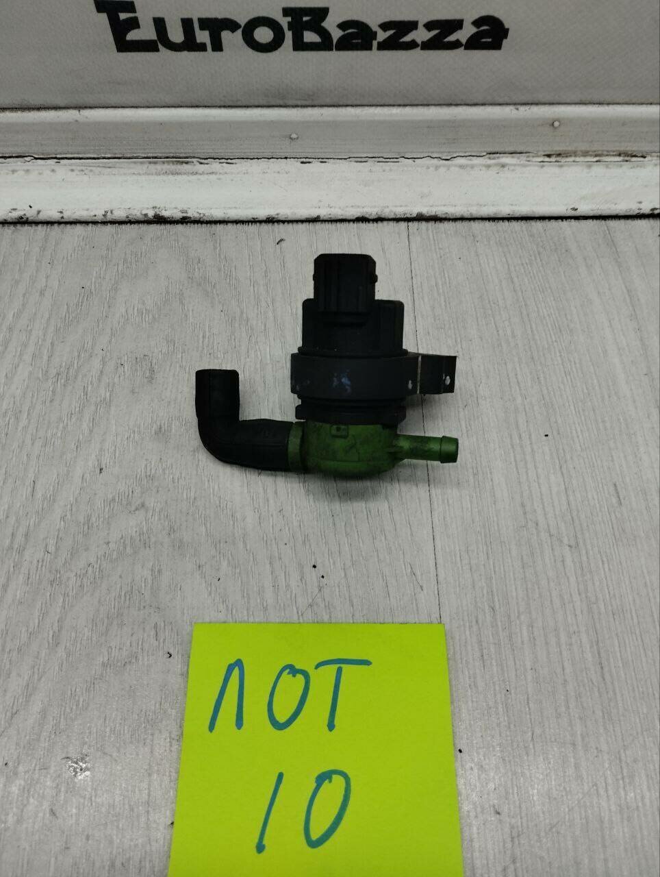 Клапан вентиляции топливного бака Mercedes W203 А0004708793