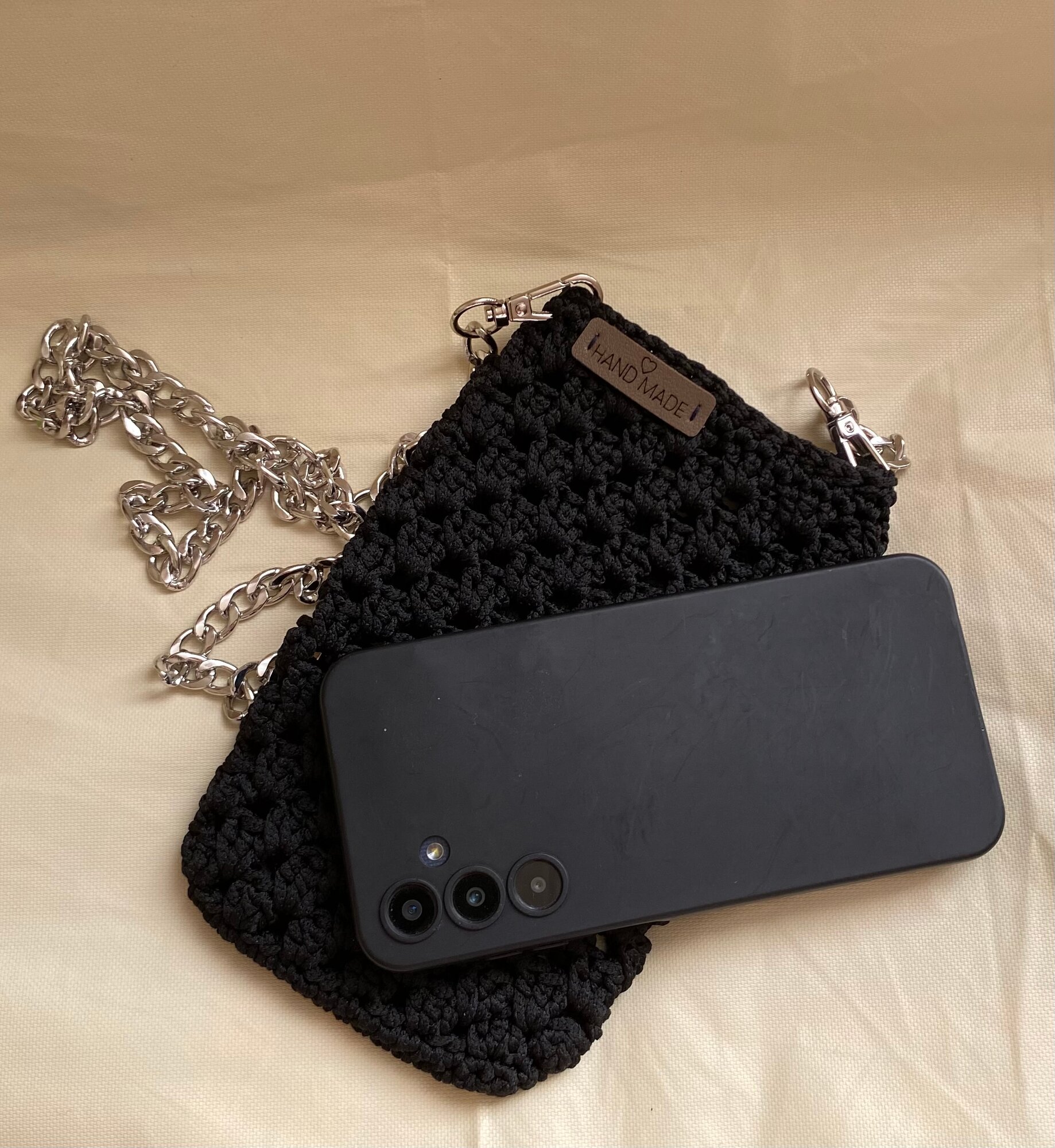 Сумка кросс-боди, чехол для телефона, фактура вязаная с цепочкой, цвет Черный принц 19*12 , ручная работа