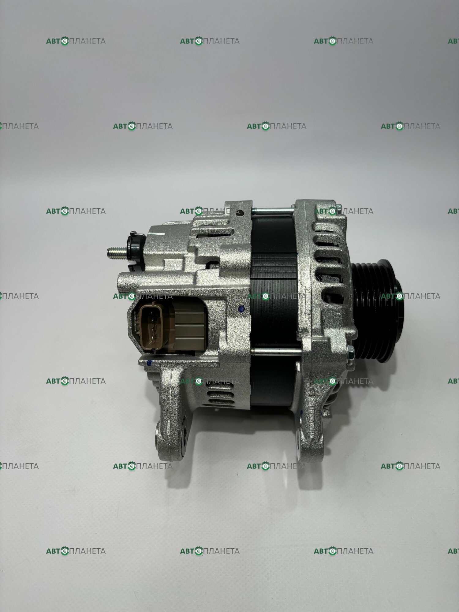 Генератор в сборе Mitsubishi 23100W140P