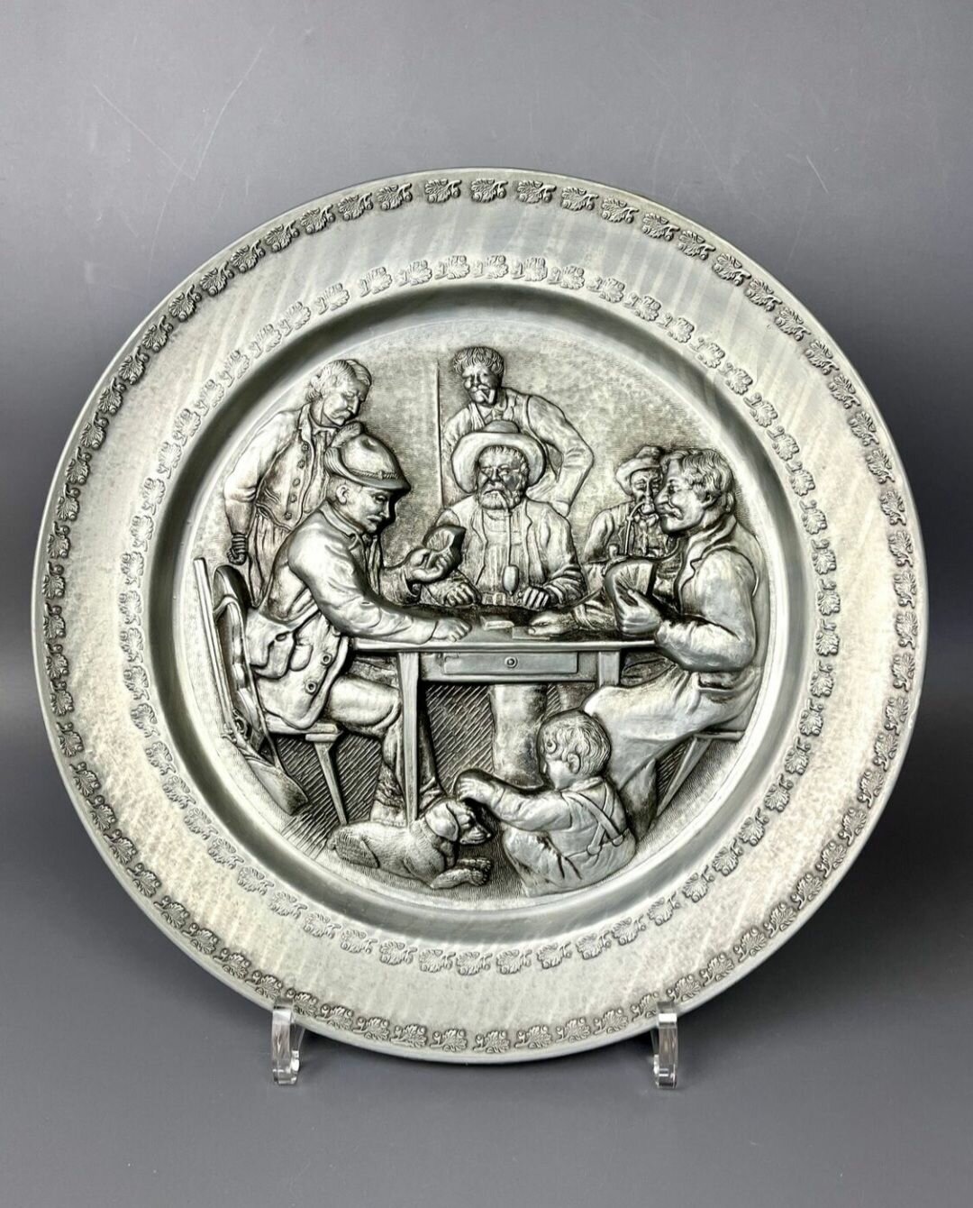 Винтажная коллекционная тарелка