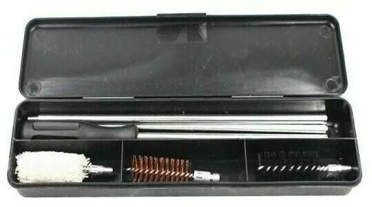 Набор для чистки оружия 12 калибра в пластиковом футляре с металлопластиковым шомполом