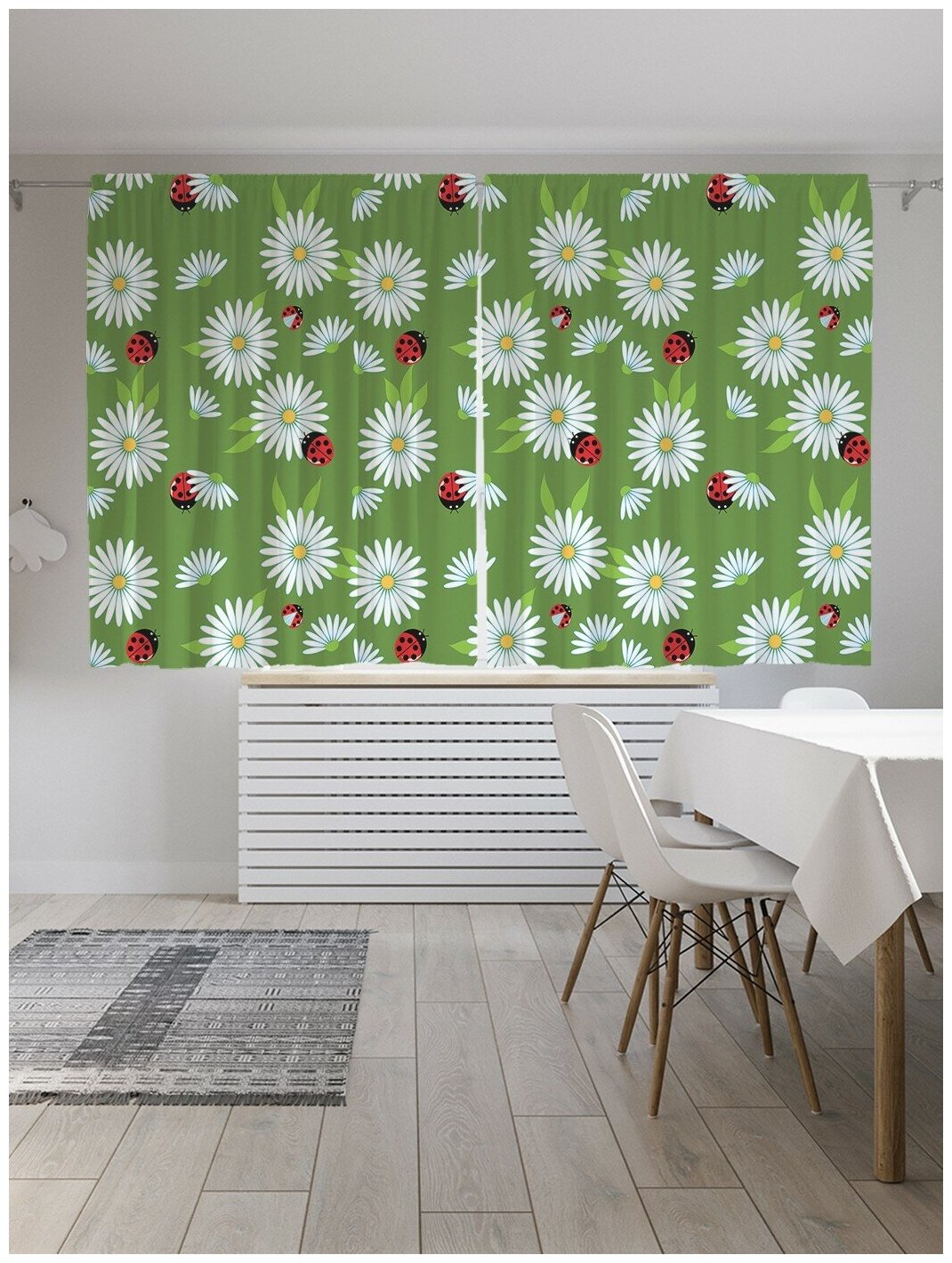 Фотошторы короткие "Ромашки и божьи коровки", 2 полотна шириной по 145 см, высота 180 см, JoyArty