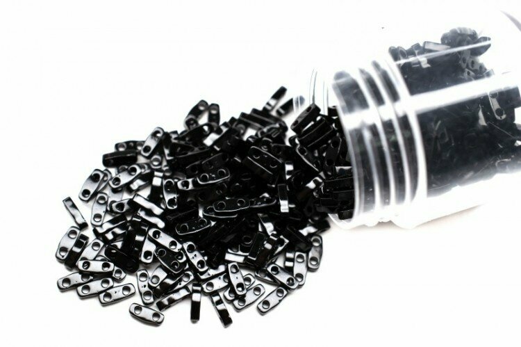 Бисер японский MIYUKI Quarter TILA #0401 черный, непрозрачный, 5 грамм