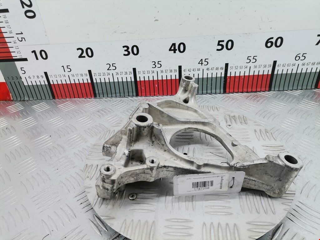 Кронштейн (крепление лапа) двигателя Nissan X-Trail T30 арт. 1787258