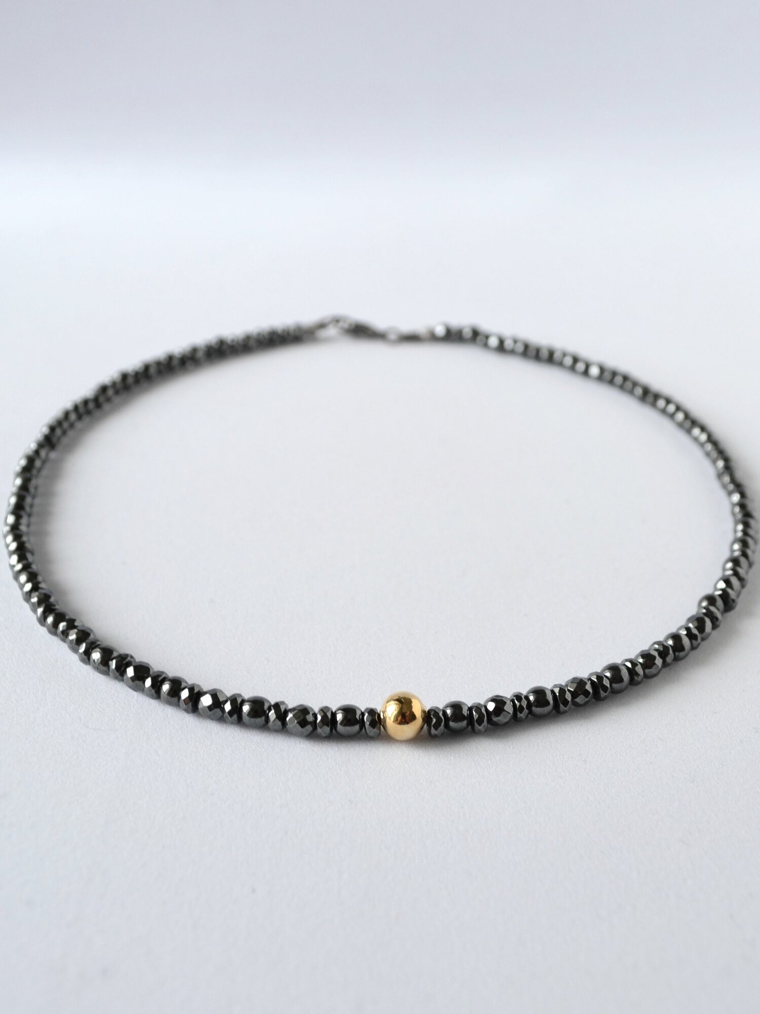 Чокер, гематит