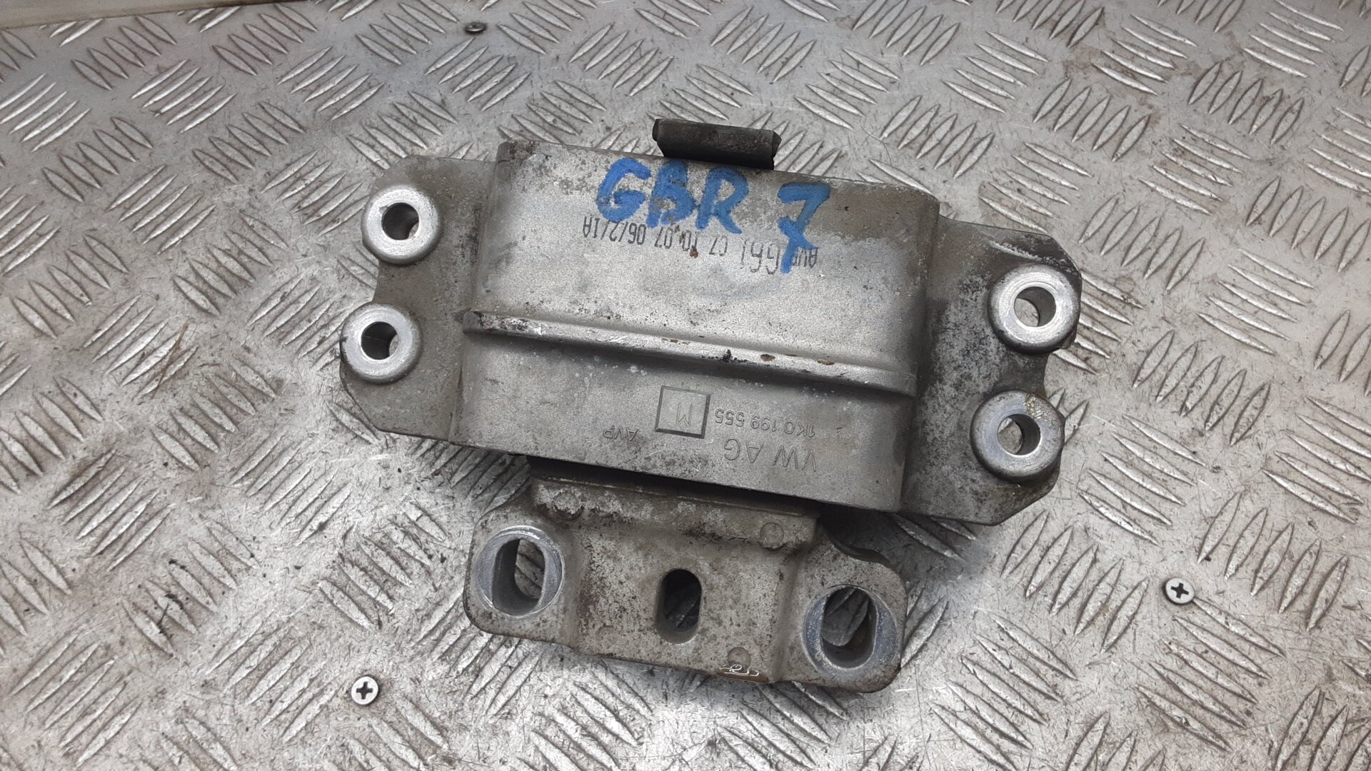 Подушка двигателя бензиновая VOLKSWAGEN TOURAN (1T1, 1T2)