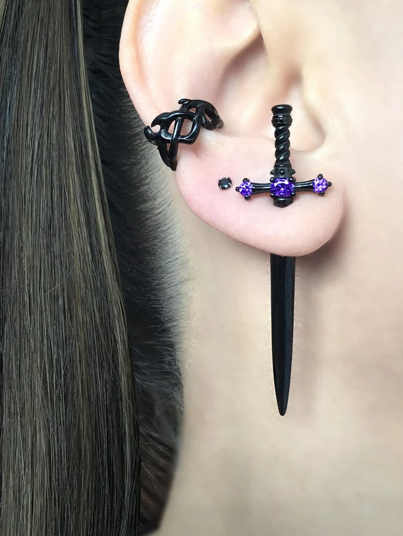 Моносерьга, славянский оберег, фианит, искусственный камень, металл