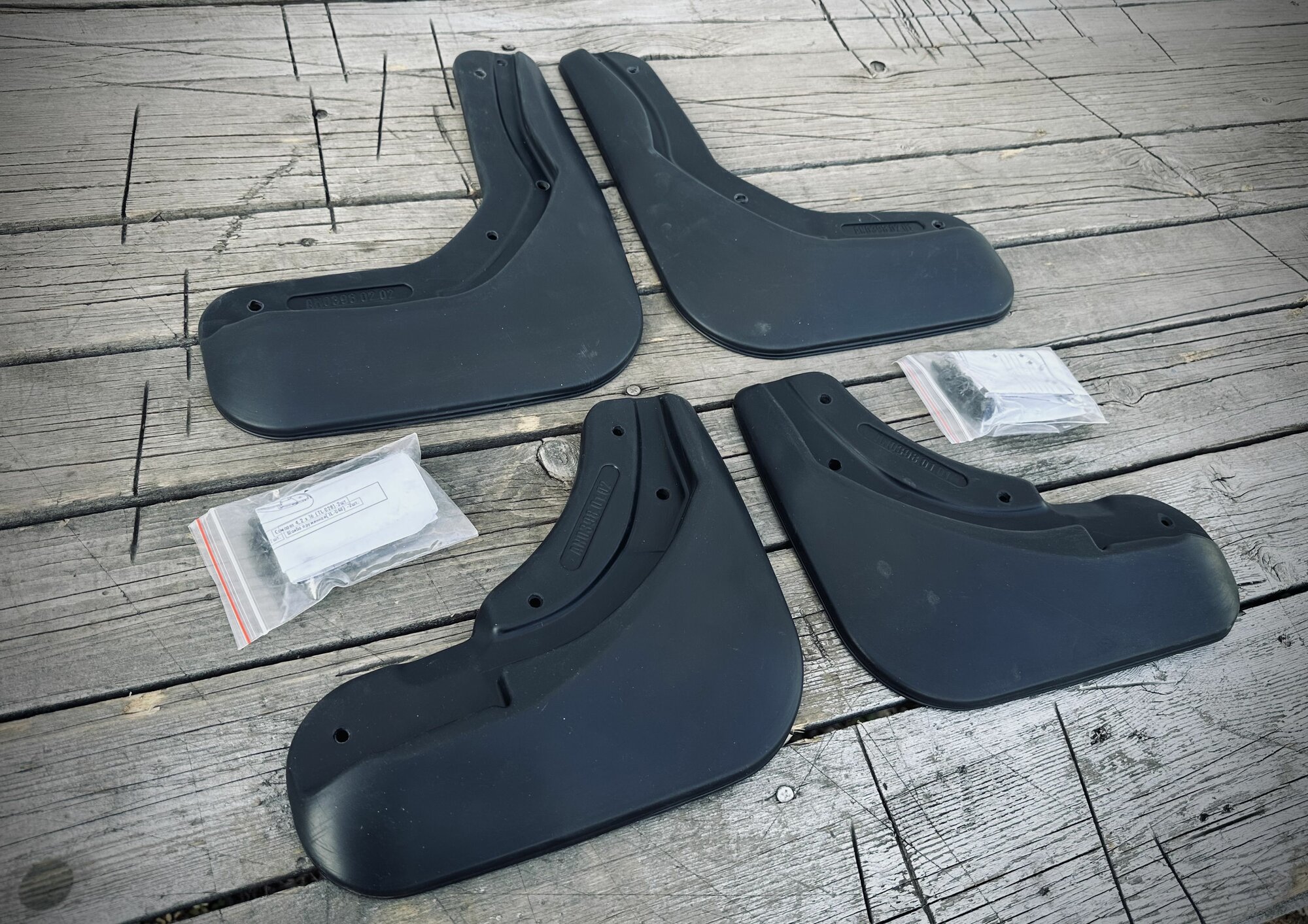 Мягкие, короткие , брызговики для VOYAH FREE