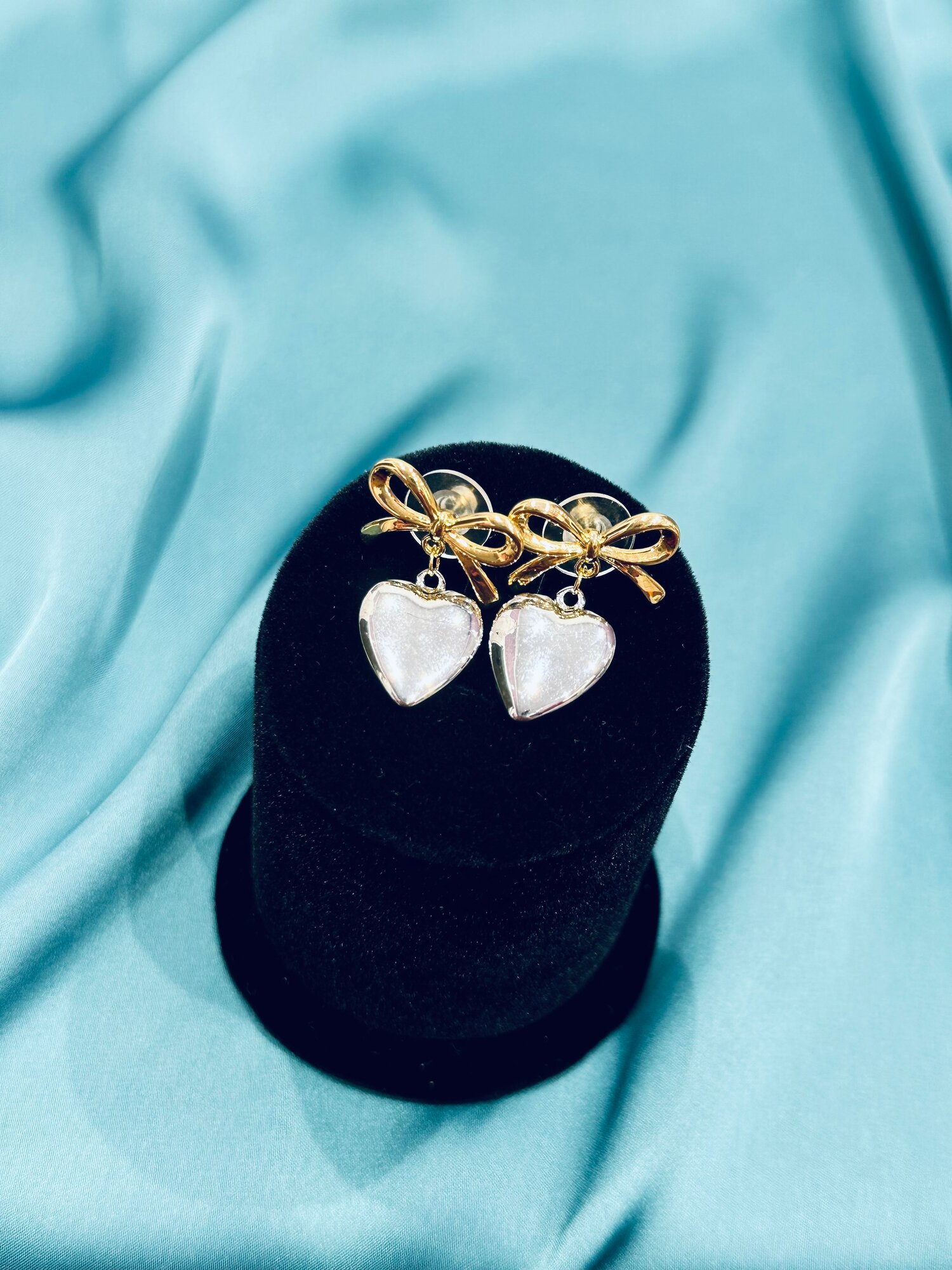 Серьги пусеты, с подвесками