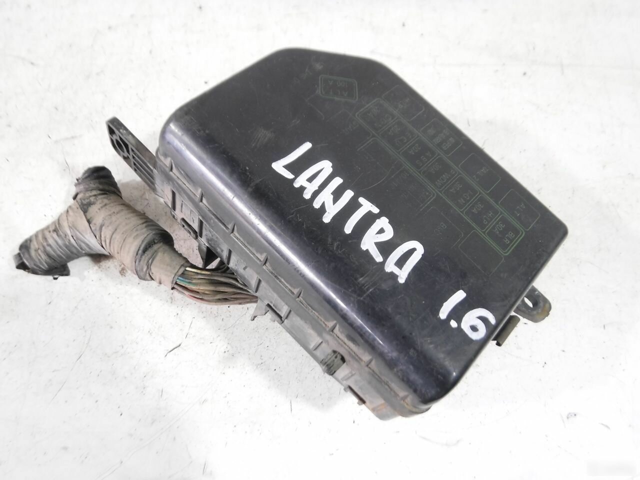 Блок предохранителей Hyundai Lantra I (1990—1995) 9120029252