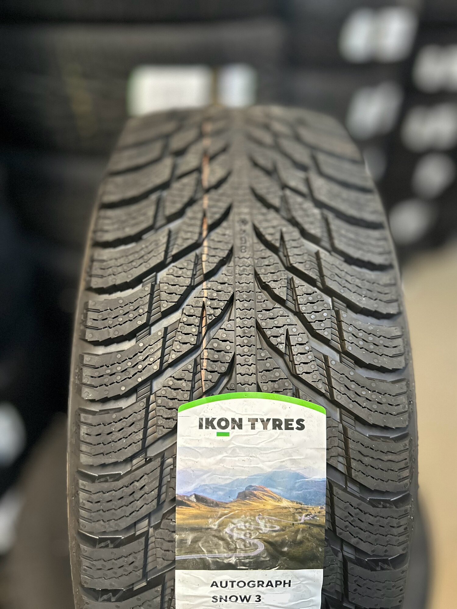 185/65R15 Ikon Tyres Autograph Snow 3 88R (2026 год) направленный протектор