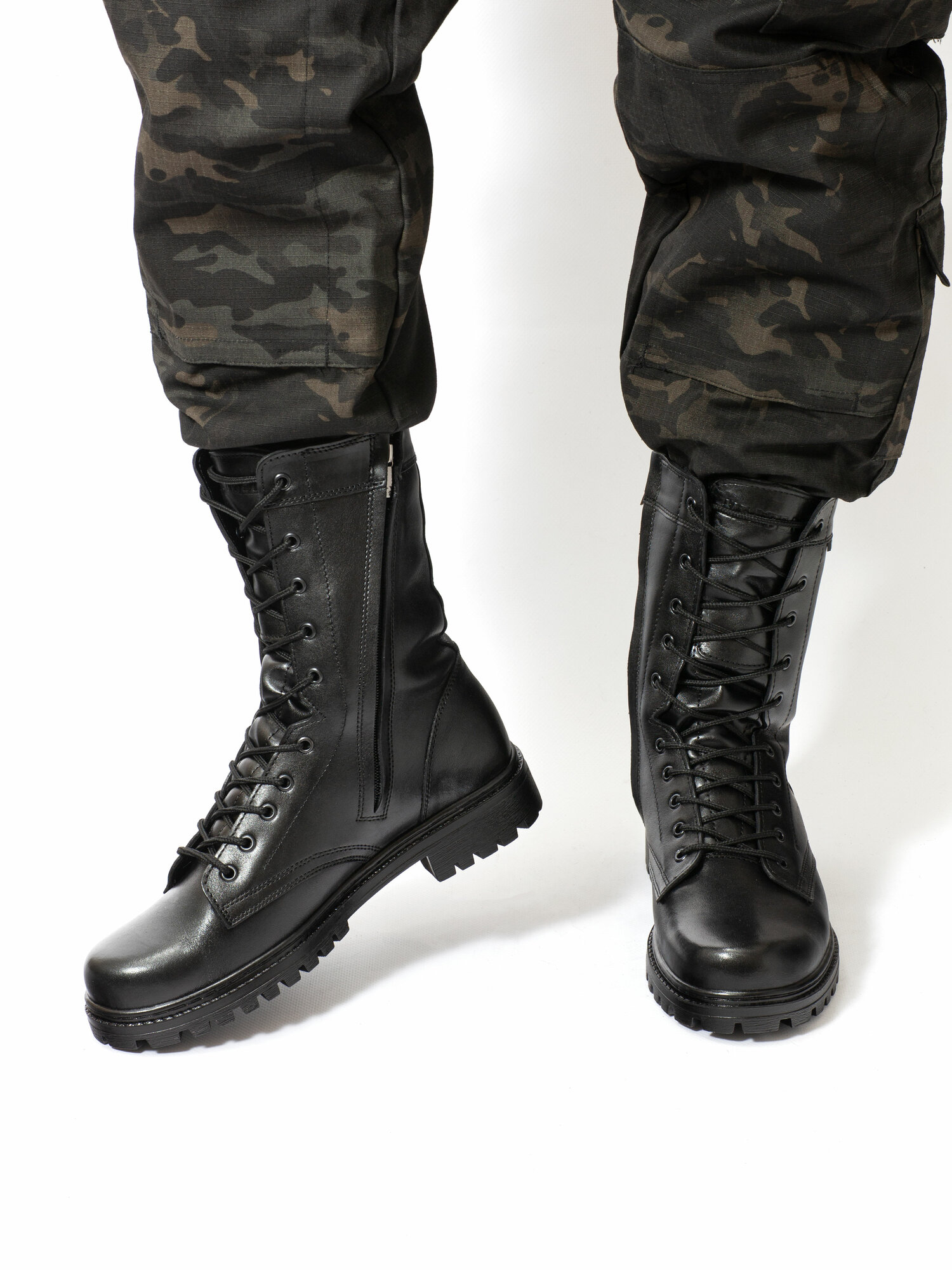 Ботинки берцы Треки