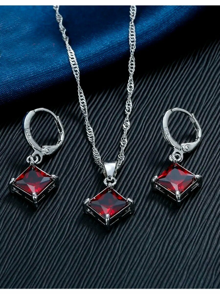 Колье, кристалл