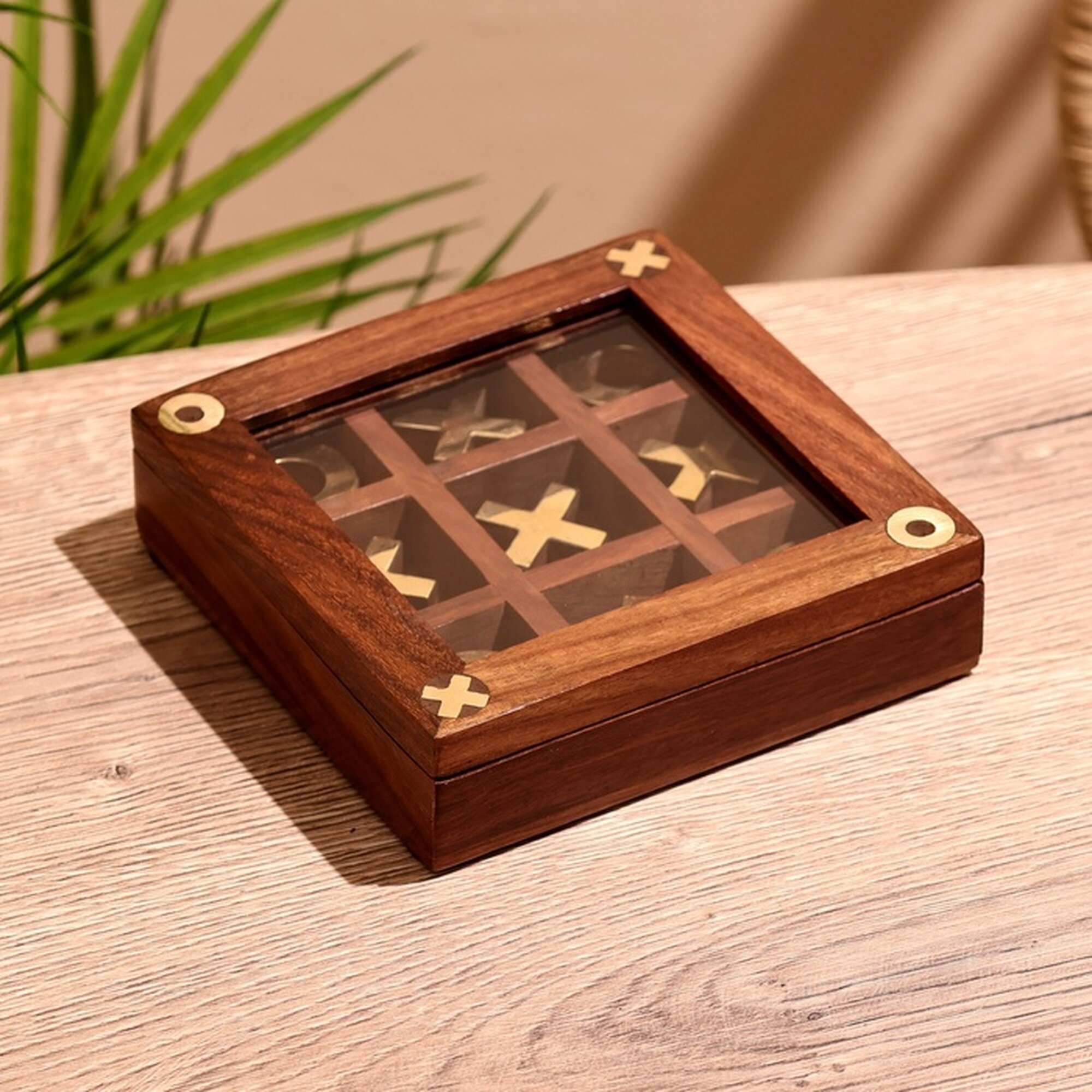 Игра настольная «Крестики-нолики», 13×13 см, манговое дерево, латунь