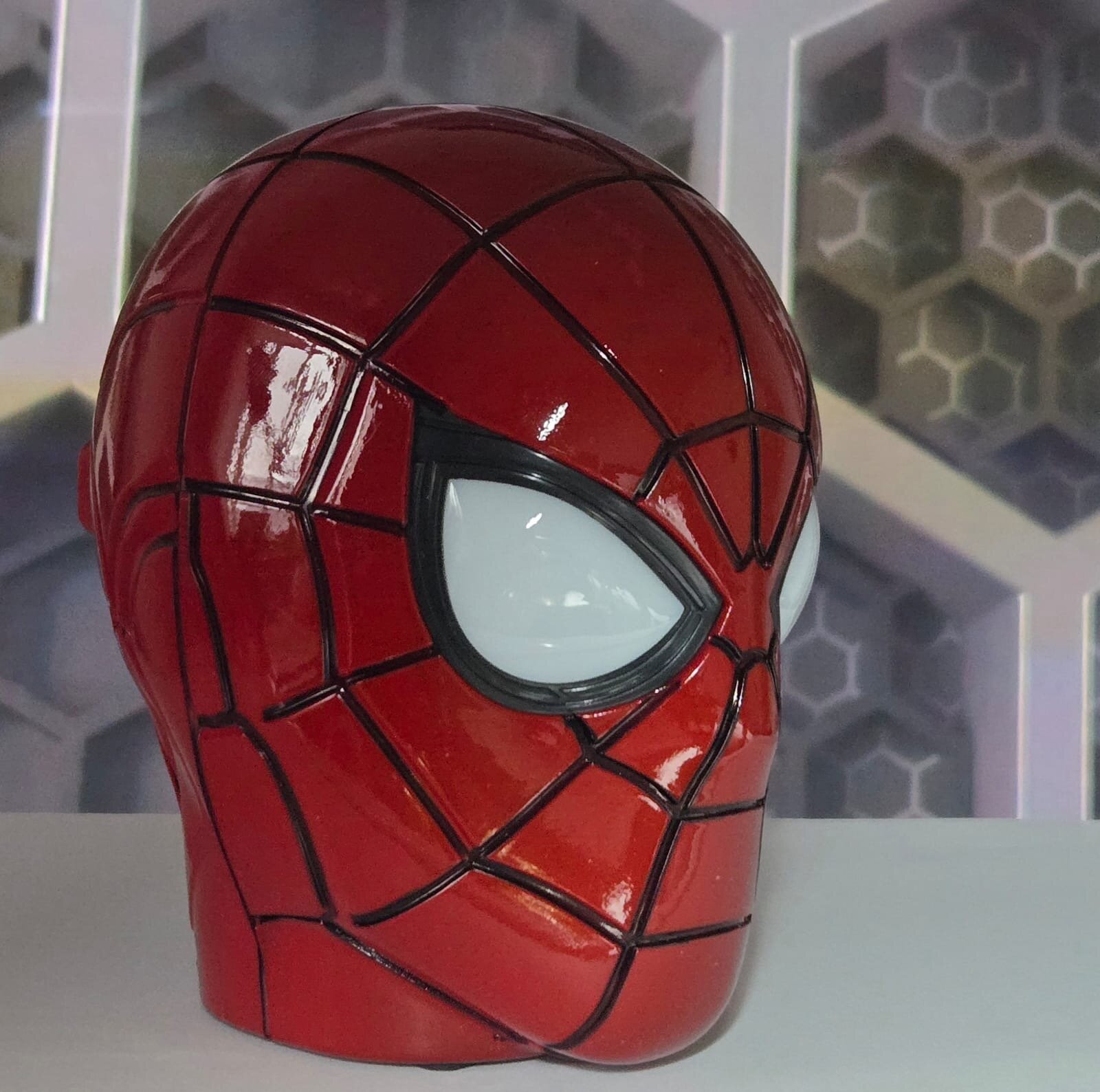 Портативная невероятная Bluetooth колонка человек паук ( красная)