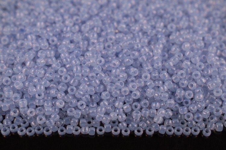 Бисер японский TOHO круглый 11/0 #YPS0024 небесно-голубой, молочный hybrid, 10 грамм