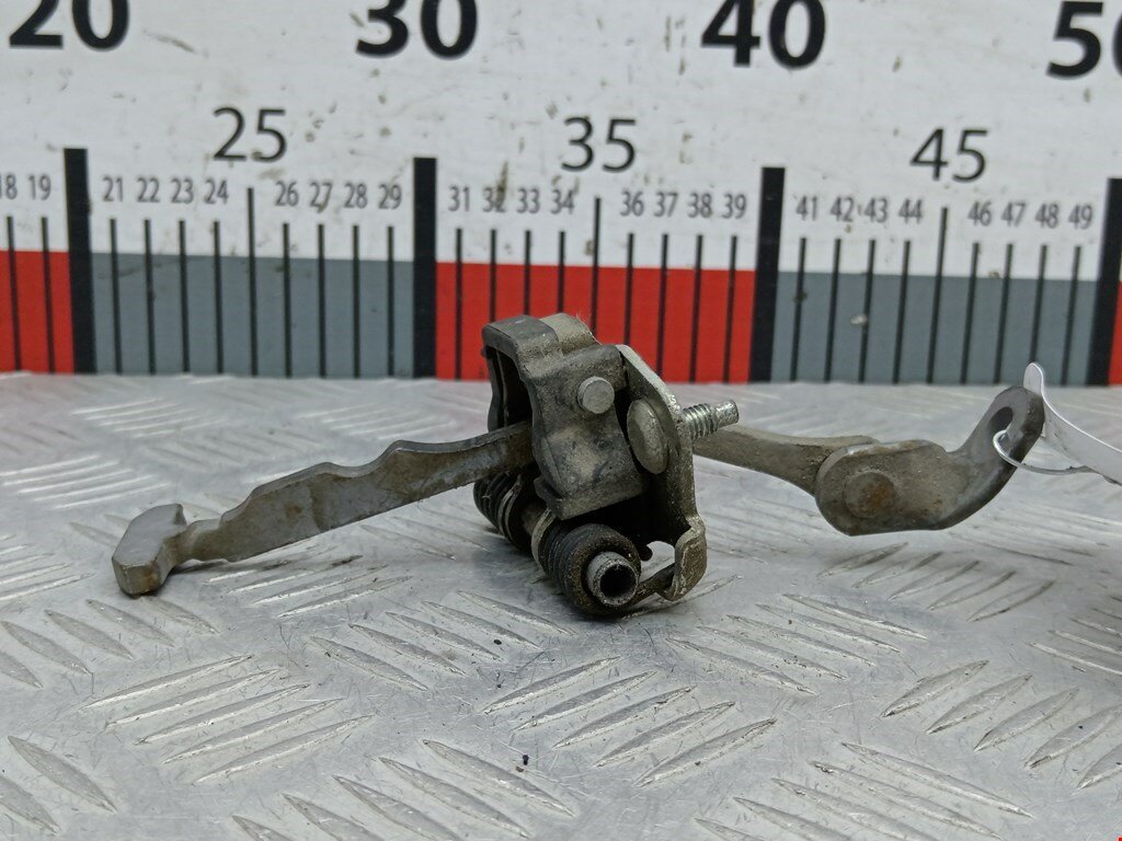 Ограничитель открывания двери задней Renault Symbol (1) 7700842859 арт. 2092683