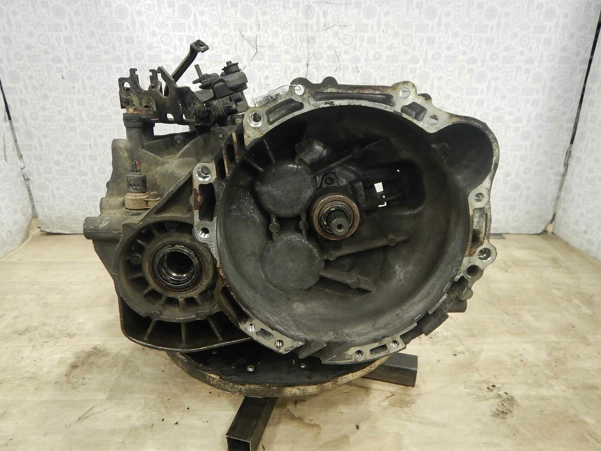 КПП 6ст (механическая коробка) Kia Carens 2 (UN) 43000-24450 арт. 245931