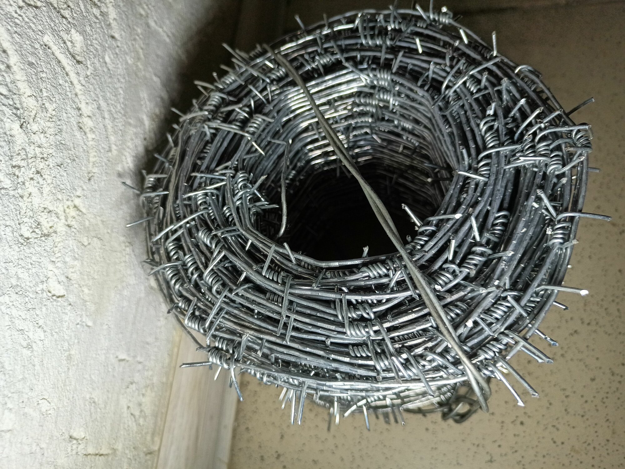 Проволока колючая оцинкованная КЦ1 2,0 мм 100 метров