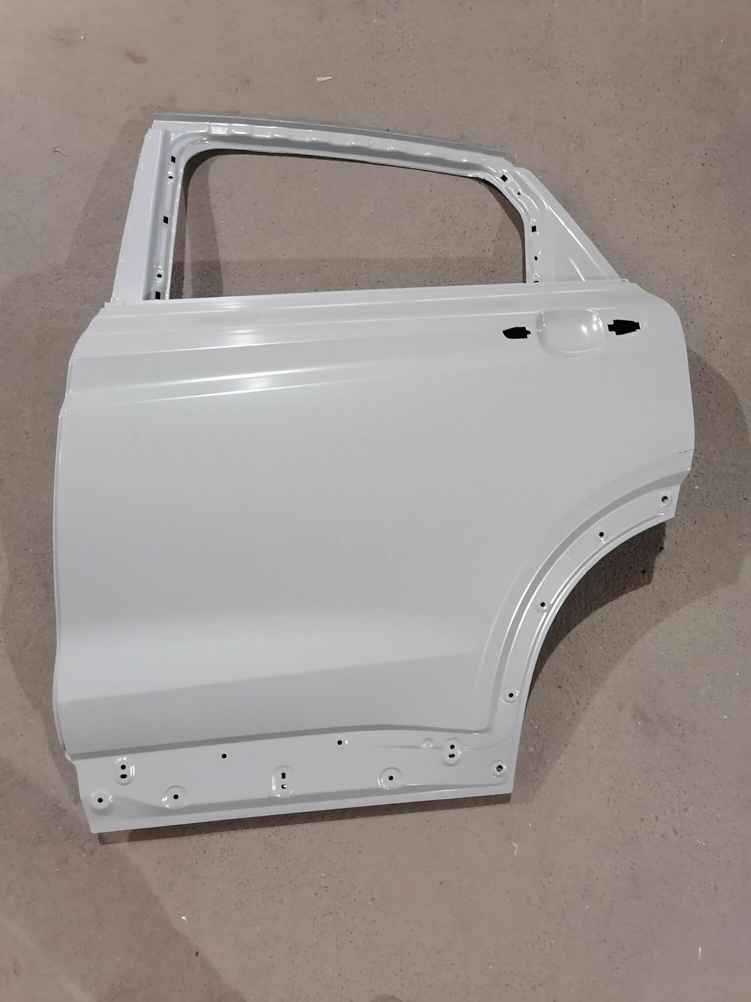 Дверь задняя левая Geely Tugella [2.0 16V 8AT внедорожник 4X4] 5081048100C15