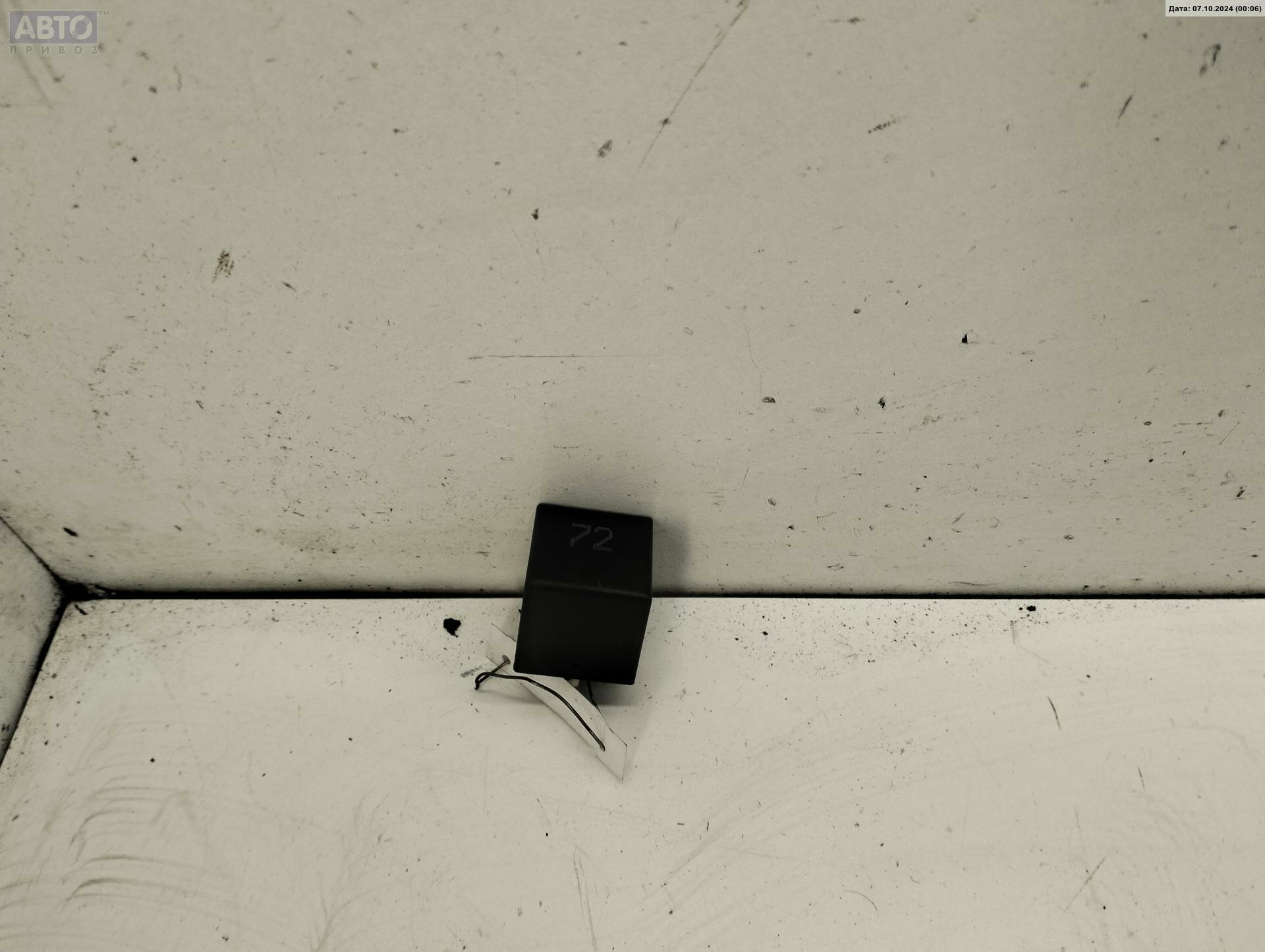 Реле (прочие) Volkswagen Passat B4