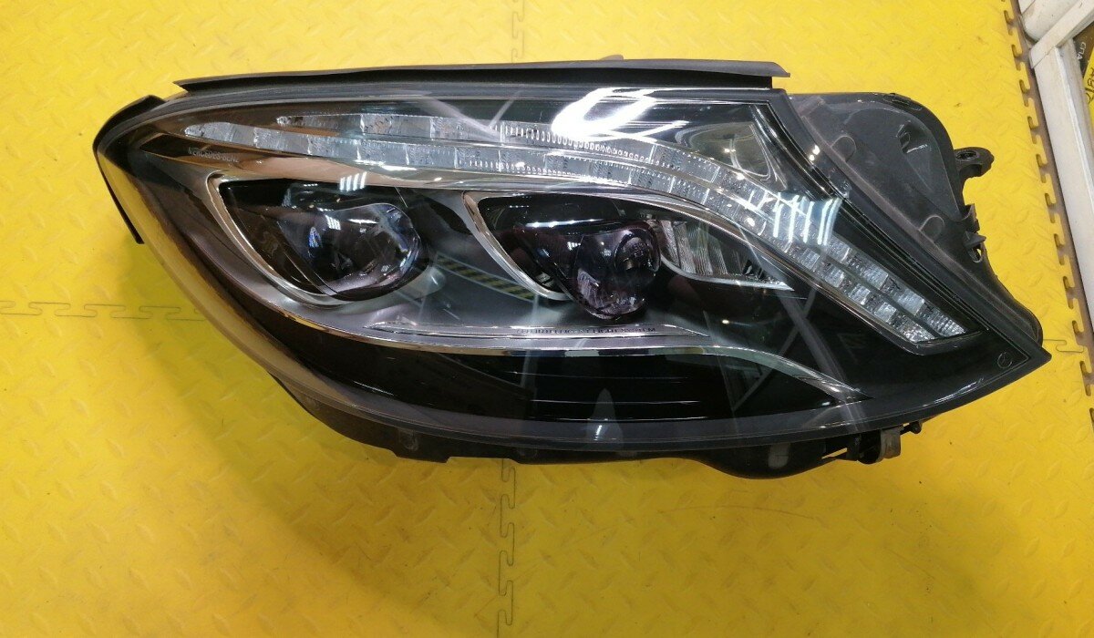 Фара правая W222 S-klass Mercedes-Benz A2229061402