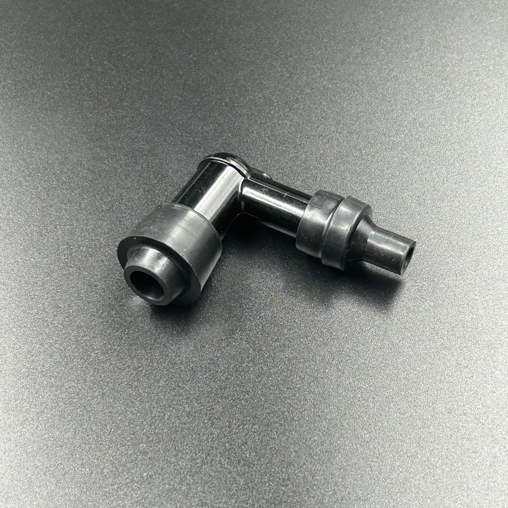 Колпачок свечной (LB05FP) (KINETIX), ОЕМ 01-109-04