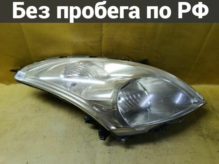 Фара Право с пробегом Suzuki Swift ZC72S