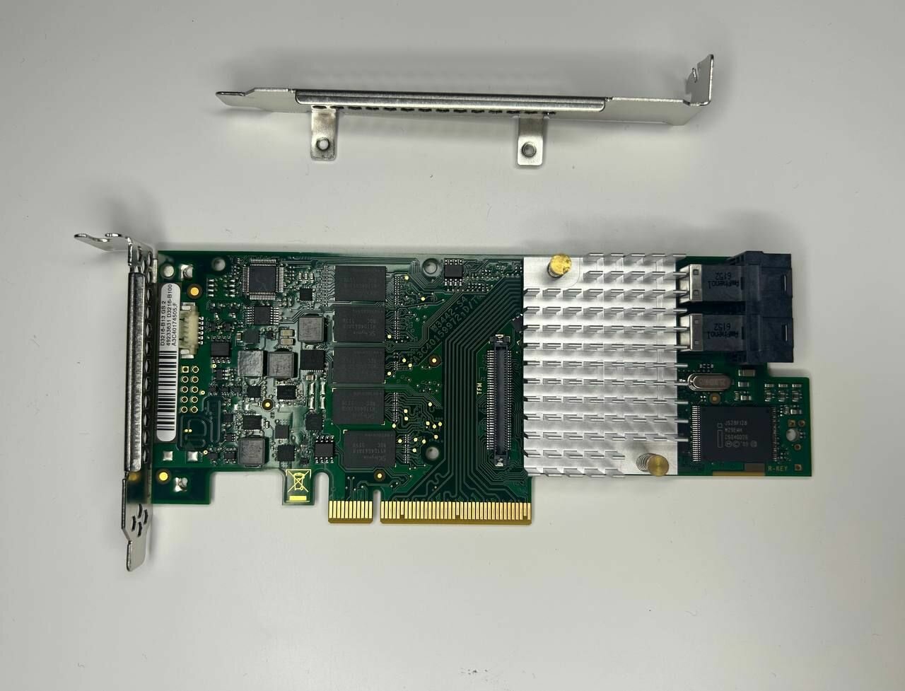 Аналог Контроллер LSI 9361-8I 2GB / Fujitsu D3216-B13 PRAID EP420i 12 Gb SATA/SAS RAID Controller