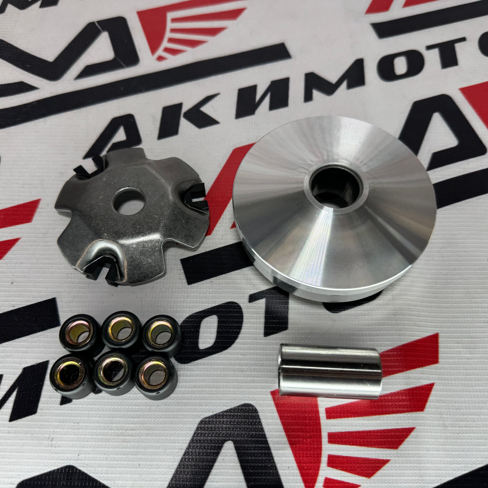 Вариатор передний Honda Dio (толстый вал) Lsasa