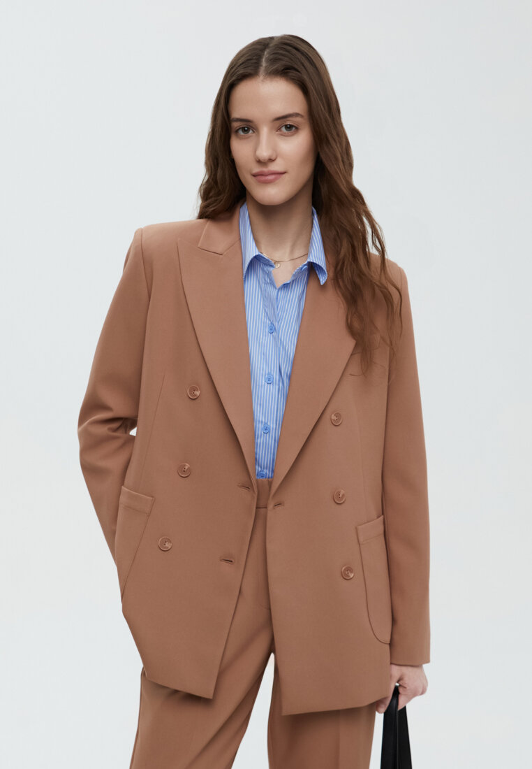 Пиджак двубортный с длинным рукавом