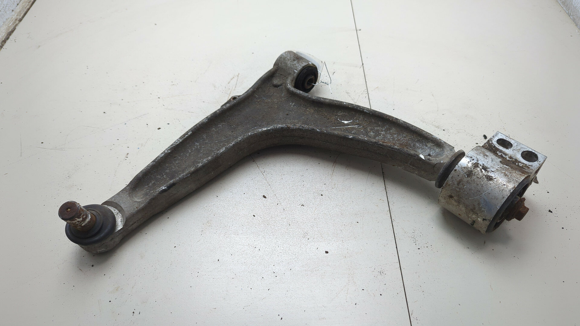 Рычаг подвески левый передний Opel Vectra C Б/У